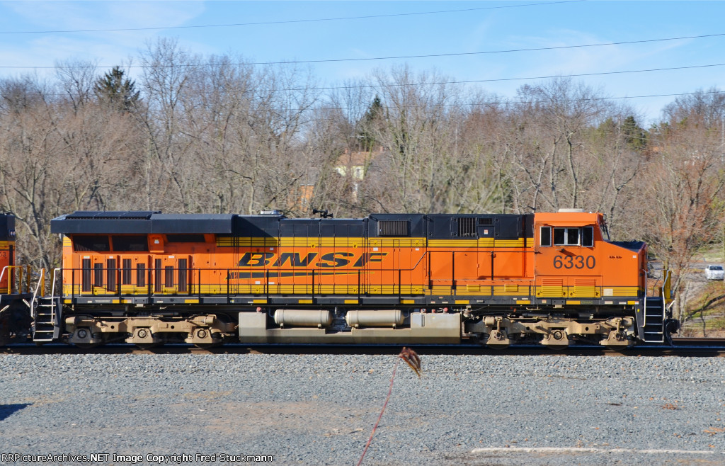 BNSF 6330